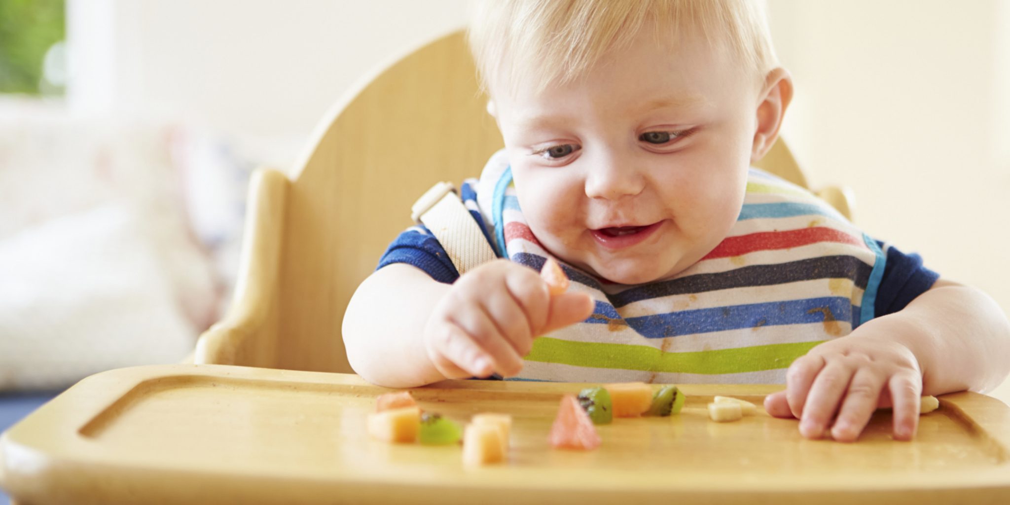 BLW (Baby-Led Weaning) – Escuela para Familias